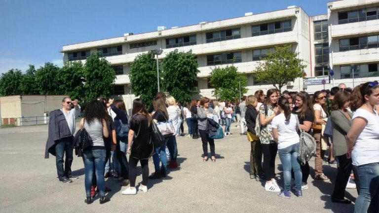 Ponticelli, Open Day all’Archimede: genitori in giro per l'Istituto