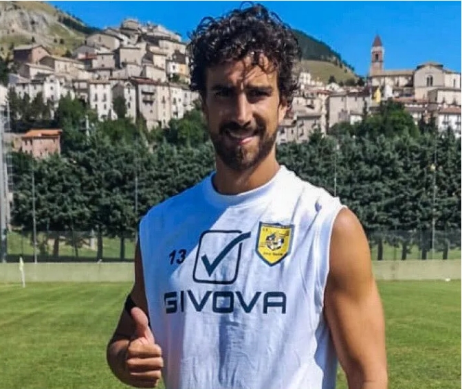 Juve Stabia, ufficializzato il prestito del centrocampista Davide Di ...
