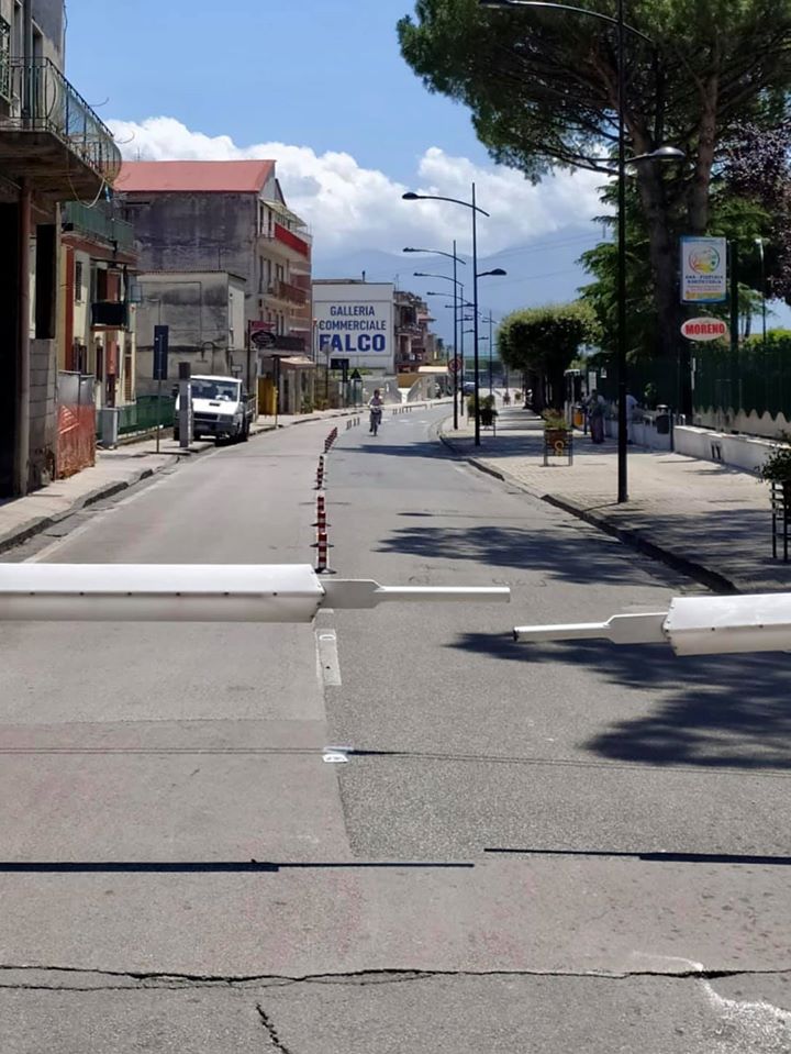 Spartitraffico in via Risorgimento: l'ira dei commercianti.