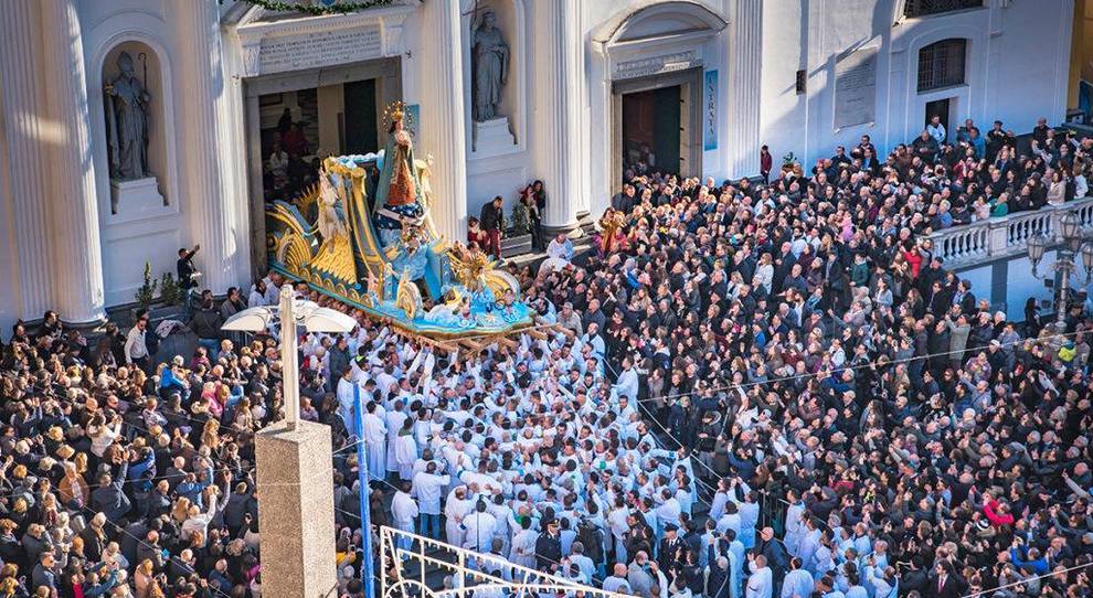 Torre del Greco: cambia il percorso della processione dell’Immacolata